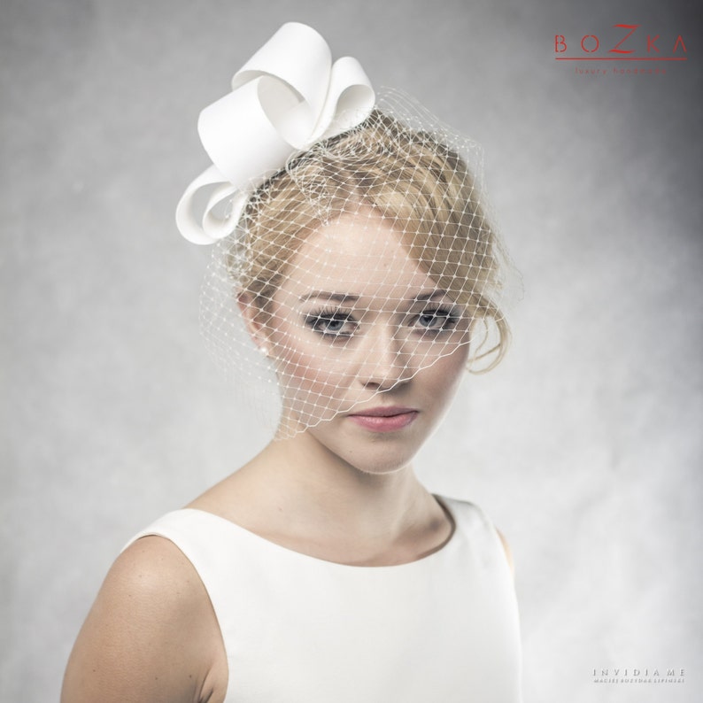 Modern Bridal Fascinator With Veiling on Face Big Wedding - Etsy
