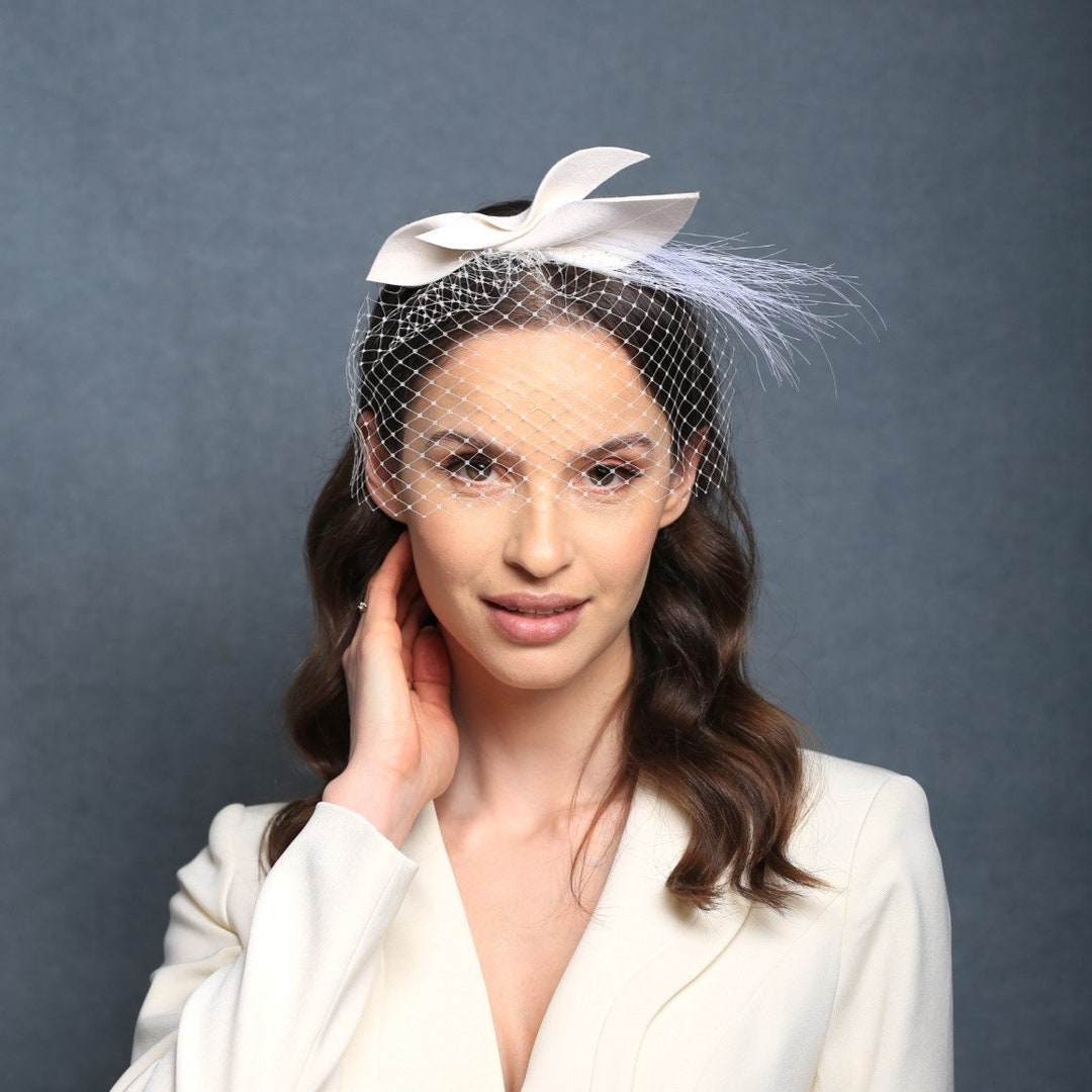 Modern Ivory Wedding Fascinator Bow, Creamy Felt Fascinator With Crin ...