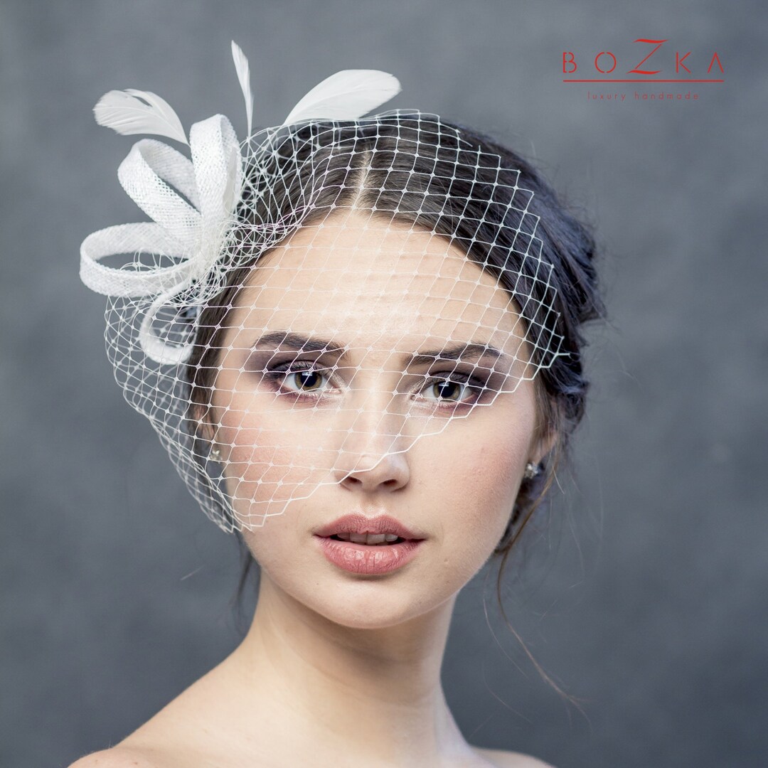 Modern Delicate Wedding Fascinator With Fethers and Veiling, Wedding ...