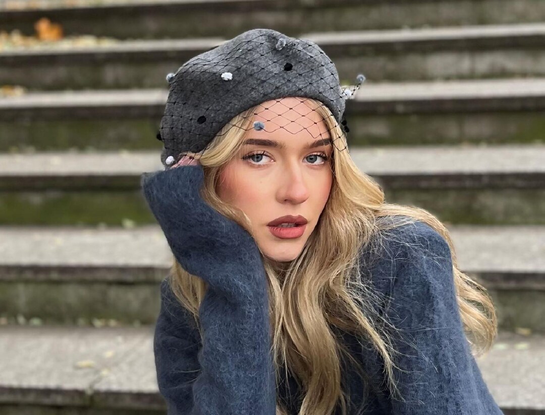 Gray Beret With French Veiling , French Beret With Dotted Veiling ...