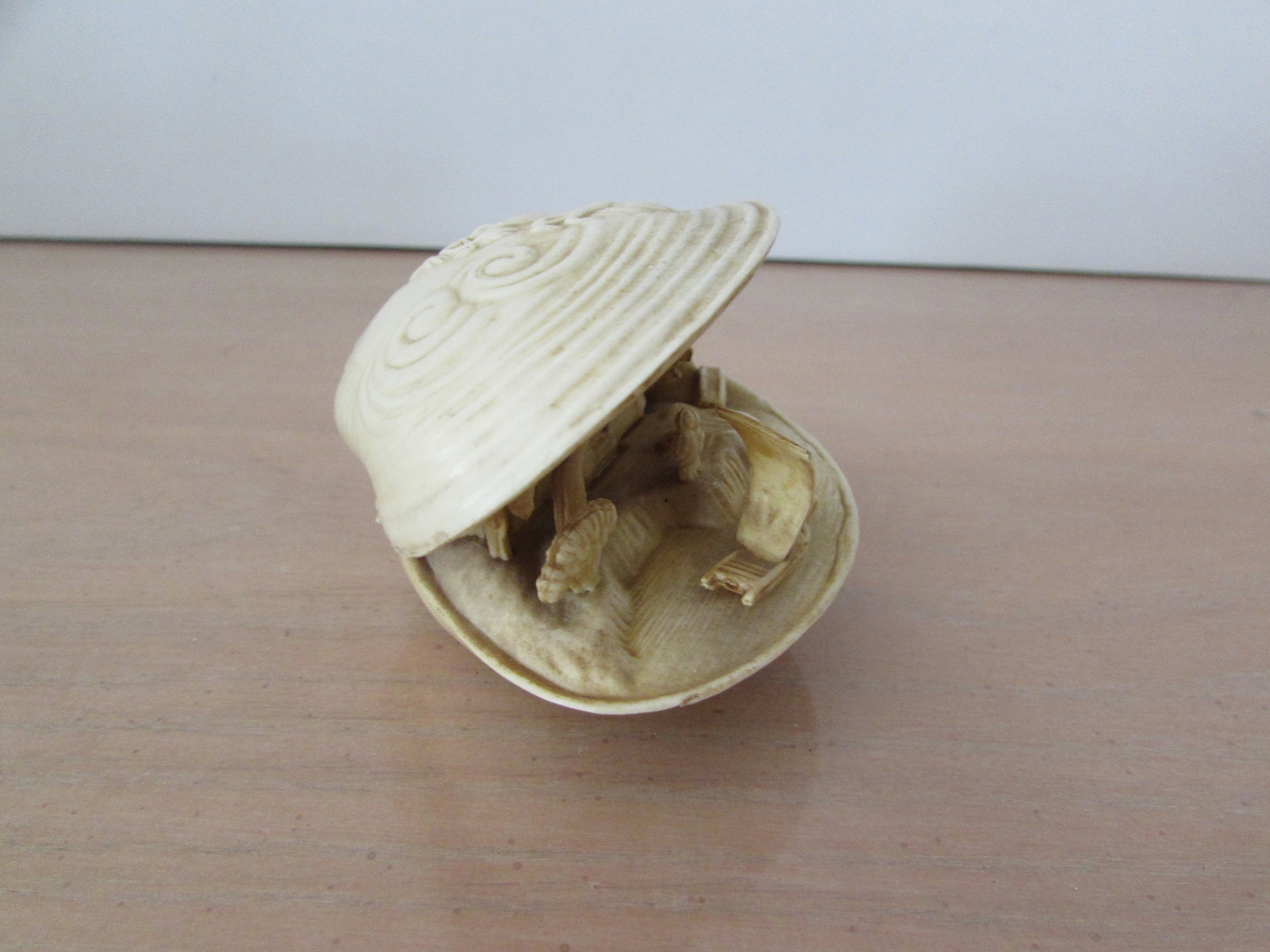 Asian Art Clam Shell Celluloid Diorama Vintage Clam Shell - Etsy