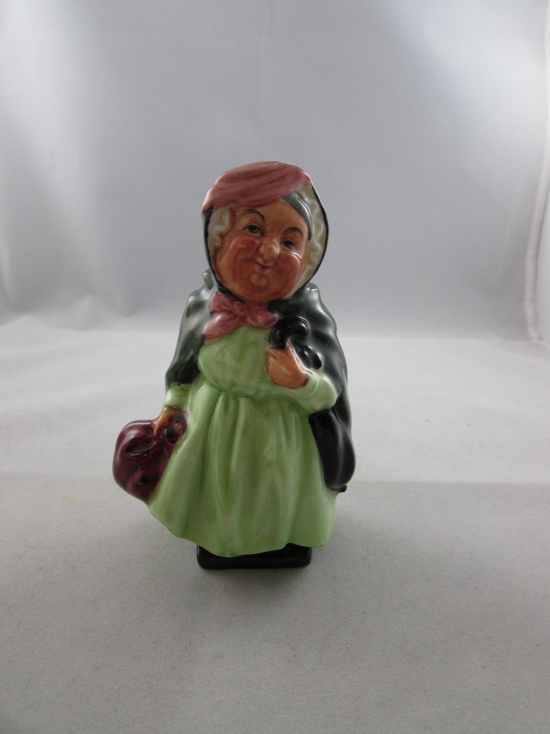 Vintage Doulton Figurine: Sairey Gamp, Charles Dickens Character - Etsy