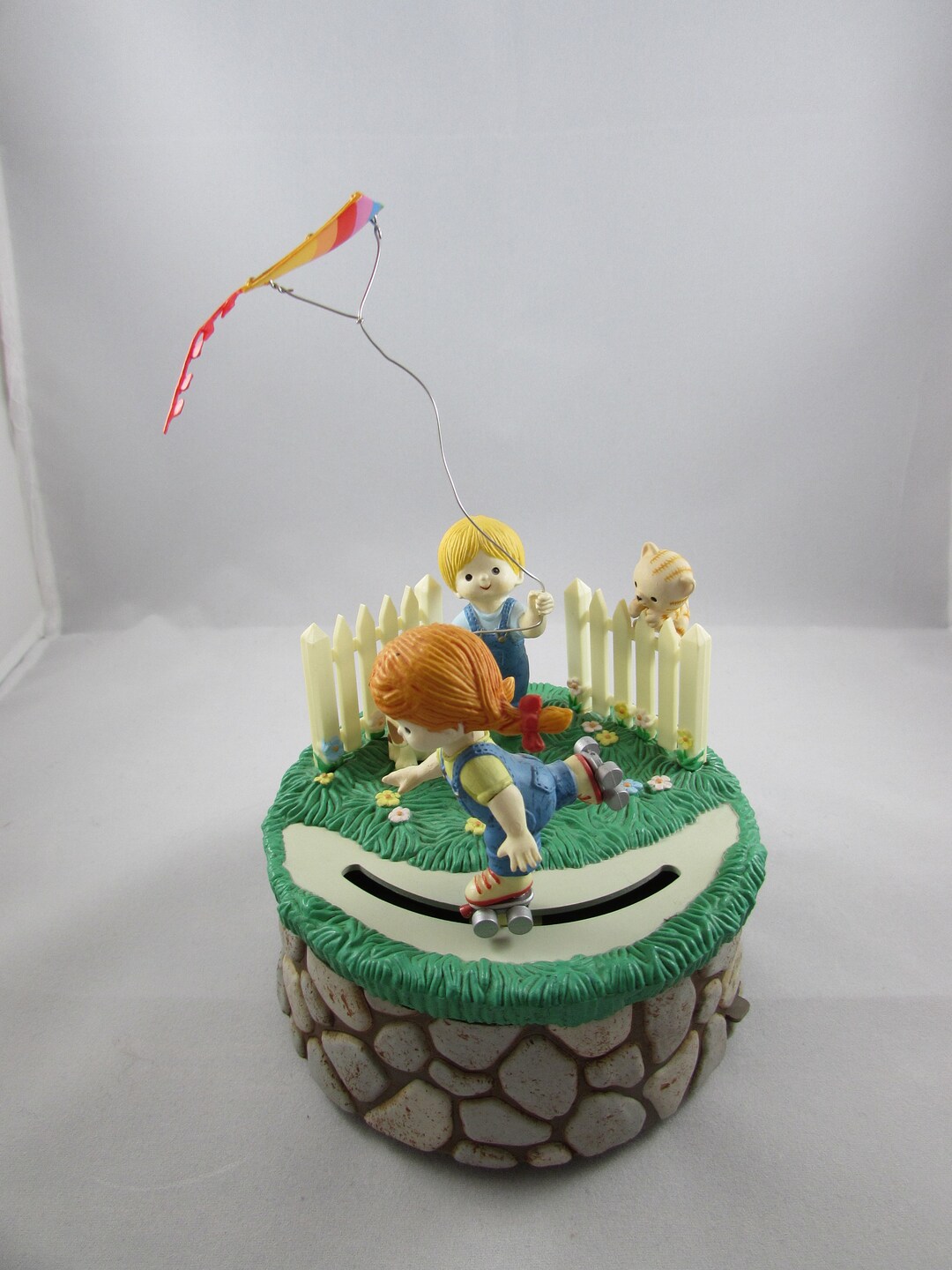 Music Box, Enesco 1986 Music Box, Enesco 1986 Katie and Scooter Motion ...