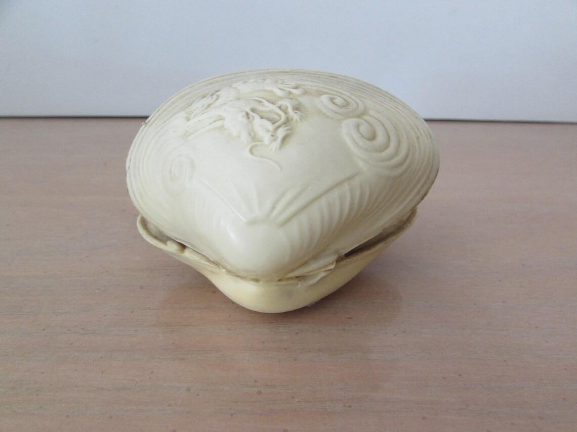 Asian Art Clam Shell Celluloid Diorama Vintage Clam Shell - Etsy