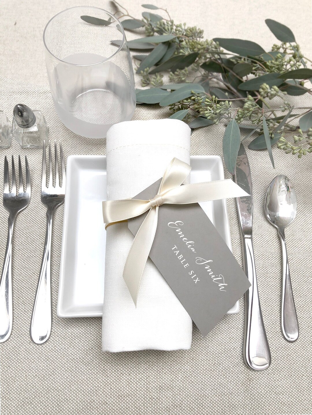 Name Card Tags, Customized Place Cards, Guests Seating Assignments ...