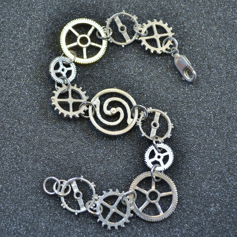 Cast 11 Gears Line Bracelet in Silver - Steampunk Inspired 8" Linked ...