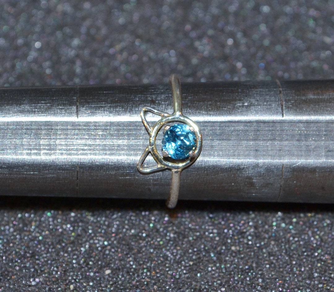 Small Sterling Wire Cat Head Ring in Your Size - Choose a Gemstone ...