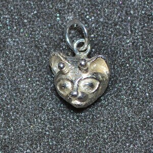 Cast Dimensional Space Alien Cat Head Pendant or Charm - Silver, Hollow ...