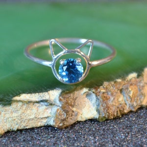 Small Sterling Wire Cat Head Ring in Your Size - Choose a Gemstone ...