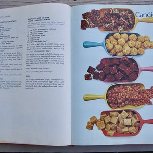 VTG Betty Crocker Cookbook White Padded Bridal Edition Pie Cover 1969 ...