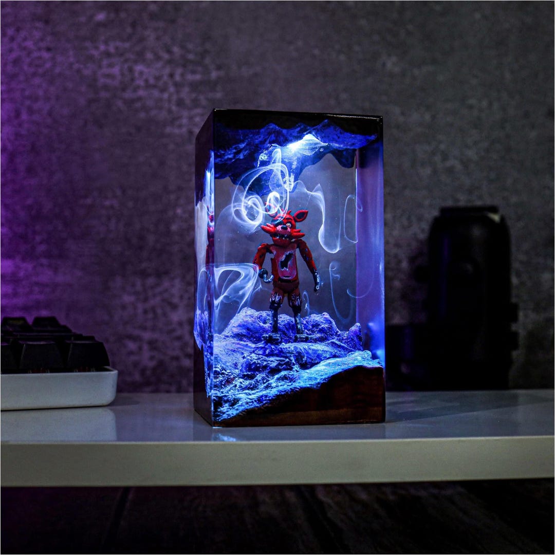 Foxy Fnaf Resin Lamp, Five Night at Fe.ddy Night Lamp, Custom Lamp ...