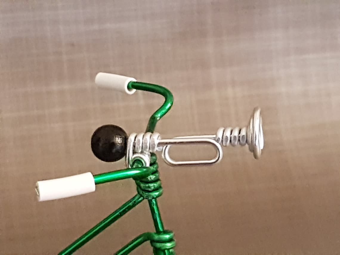 Miniature Bike With Trumpet Horn / Classic Bike in Aluminum Wire With ...