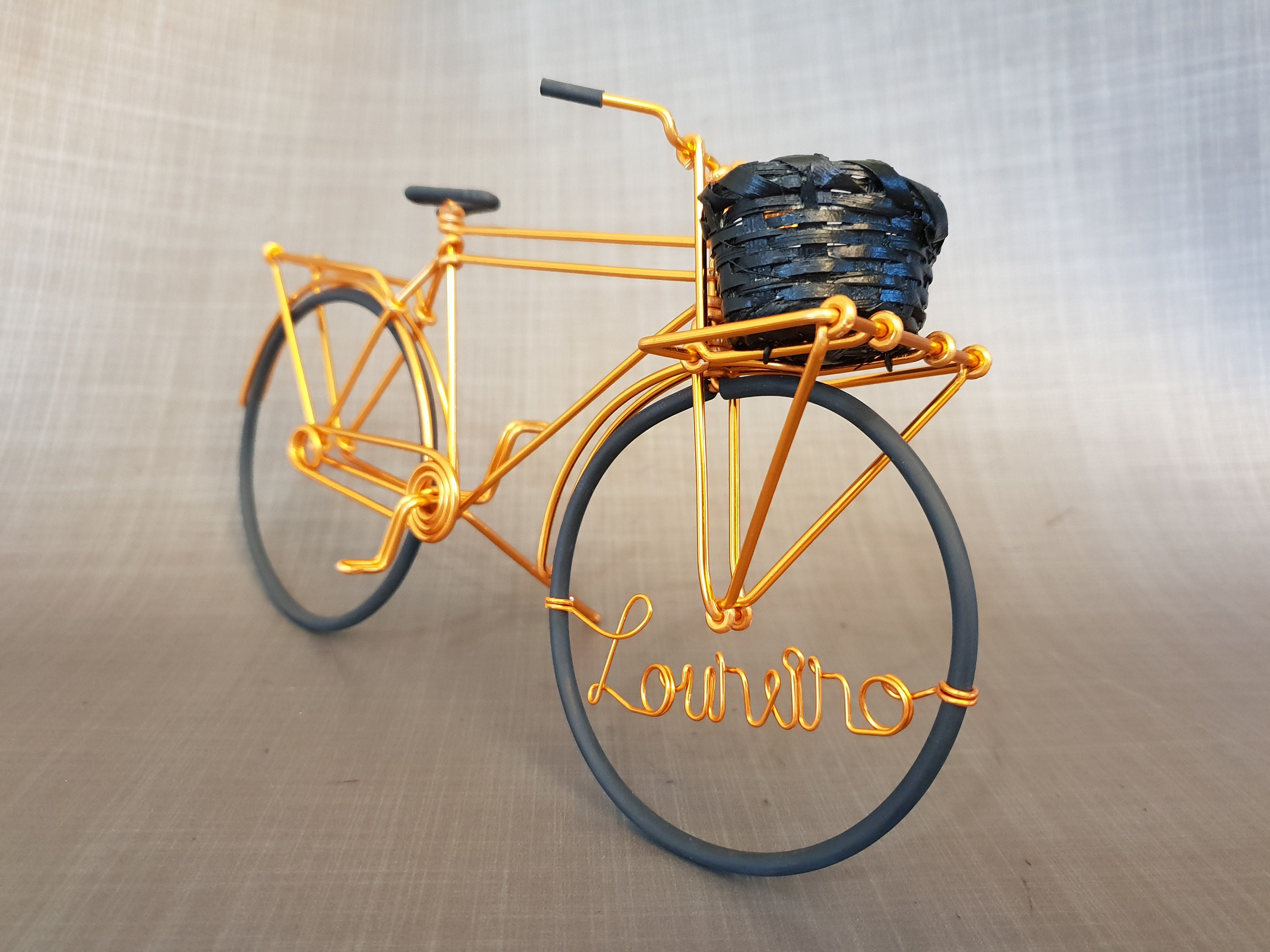 Vélo Hollandais transporteur homme Miniature avec panier en osier et ...