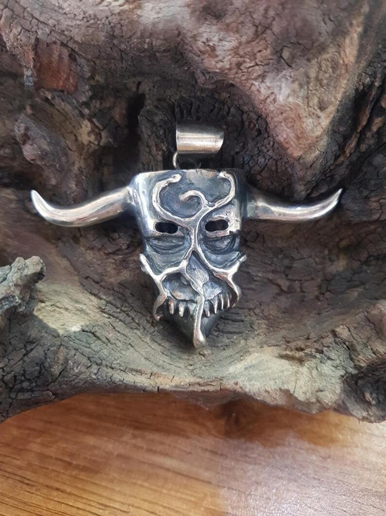 Tastoan Bull Mask | Etsy