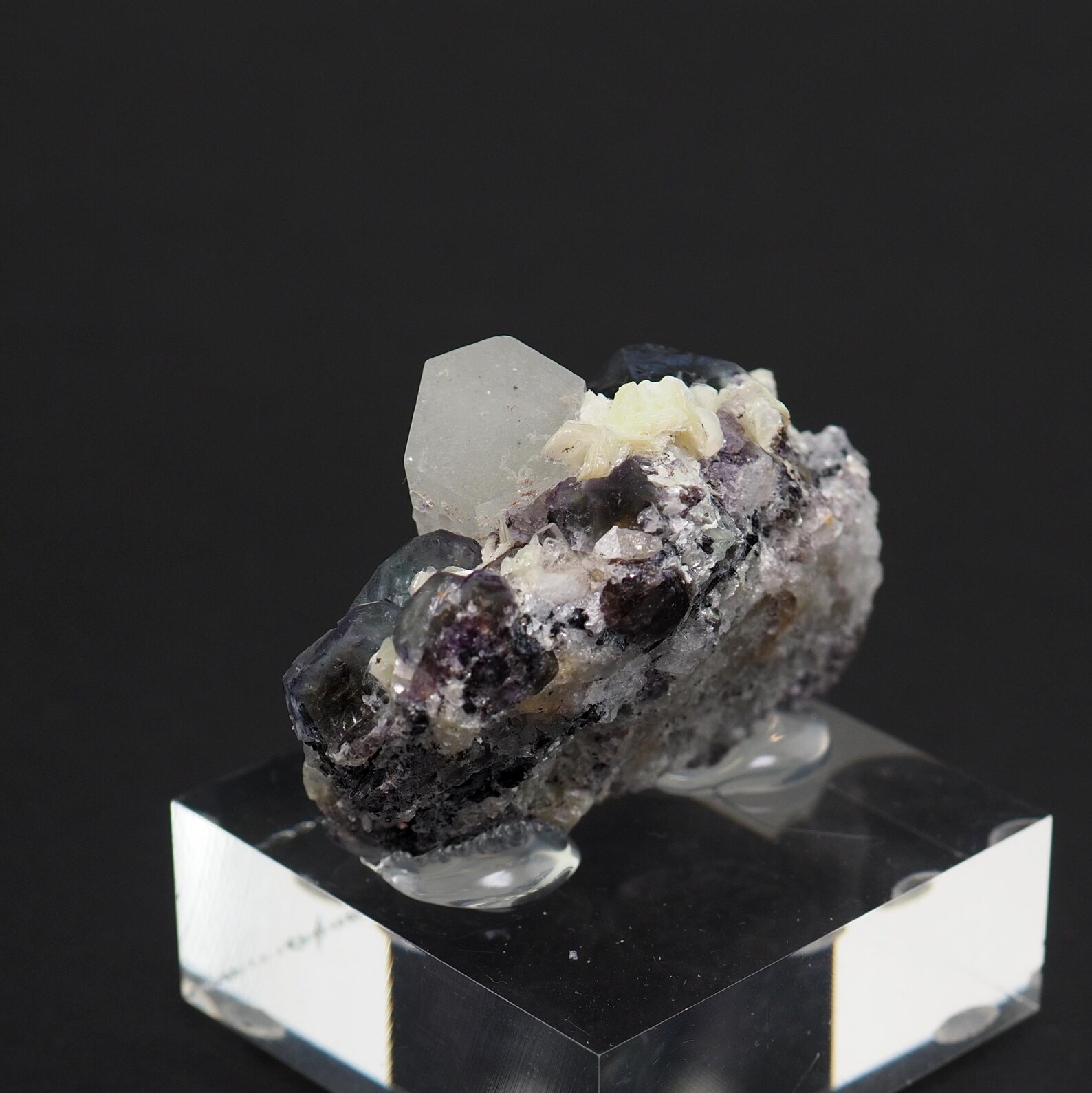 Goshenite Crystal With Muscovite and Fluorite From Erongo, Namibia 32mm ...