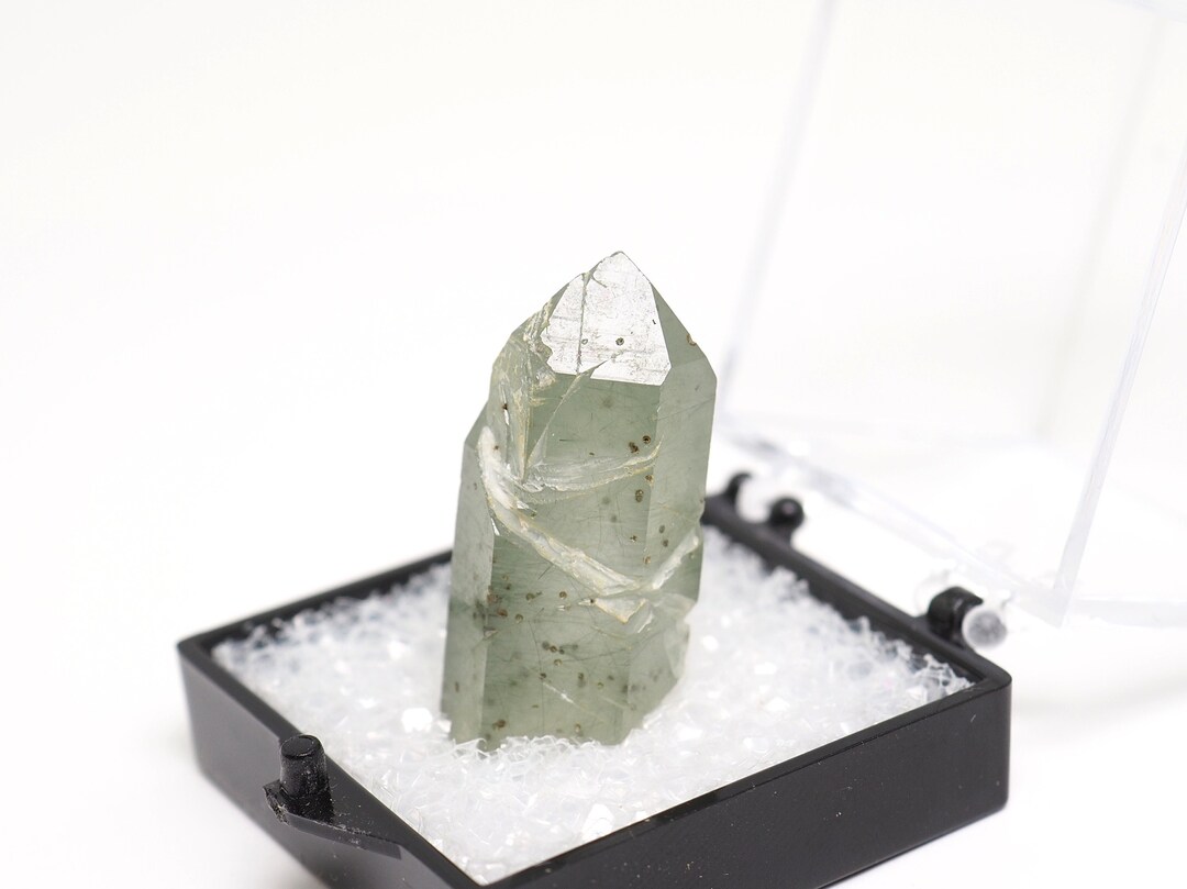 Prase Quartz Crystal Green Natural Stone From China Perky Box - Etsy