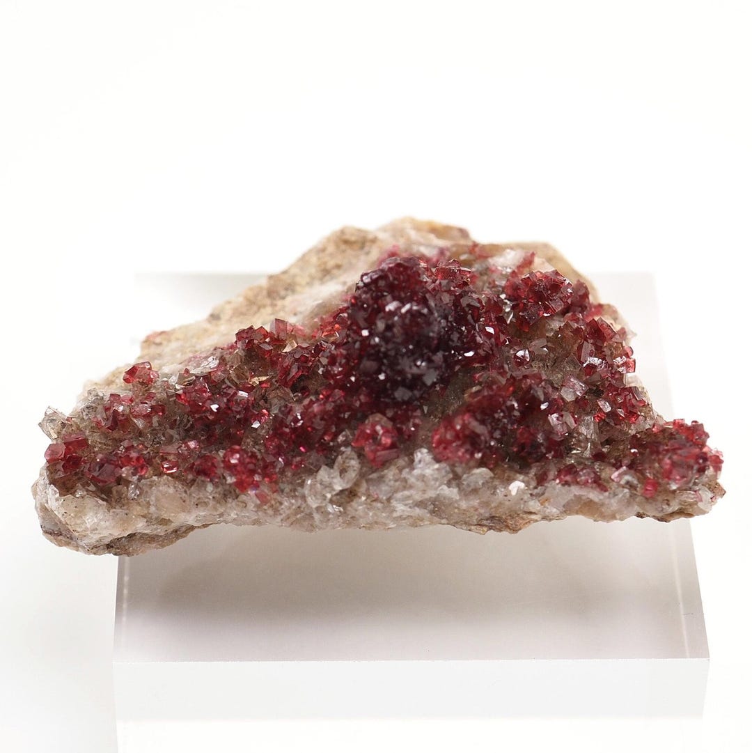 Rosalite Crystals on Matrix From Morocco - 46mm X 32mm X 19mm (F95618 ...