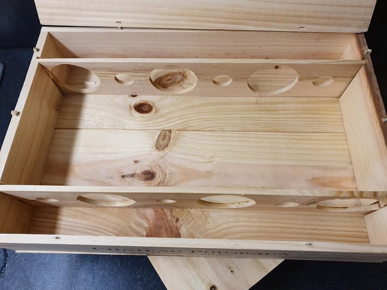 Ideal Crafts Display Box / Organiser - 1 X LIDDED Long Sided Half Sized ...