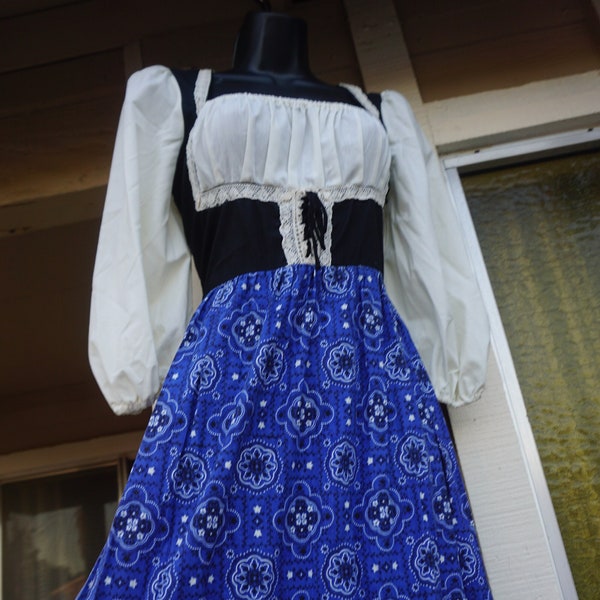 Bar Maid Costume - Etsy