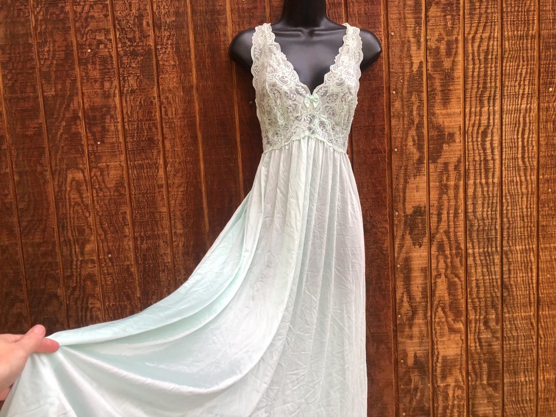 SHADOWLINE Vintage Lingerie Nightgown Negligee Size Large Romantic Lace ...