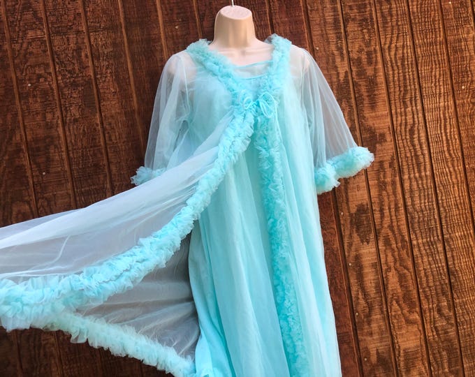 Vintage 1960s 60s Peignoir Set Lingerie Nightgown Negligee Robe Small ...