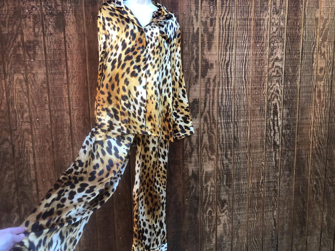 Victoria's Secret Pajama Set Size Large 2 Piece Pants and Shirt Top ...