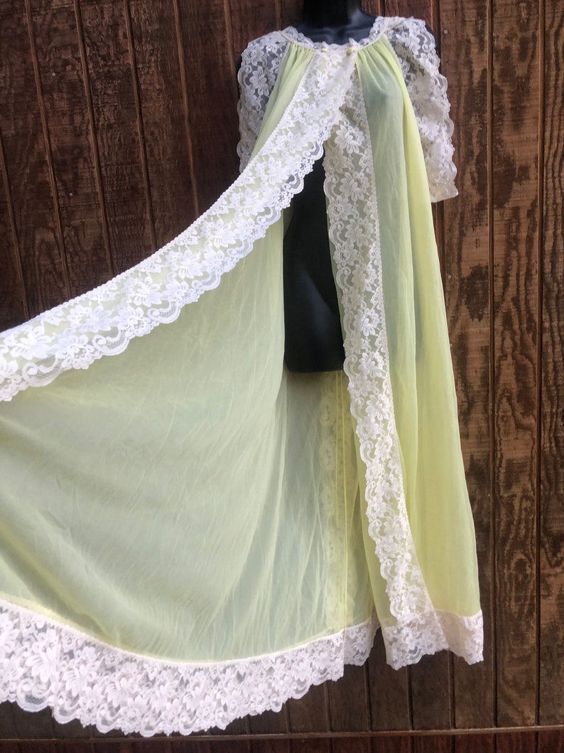 Tosca Bright Yellow Vintage Lingerie Nightgown Negligee Robe Medium ...