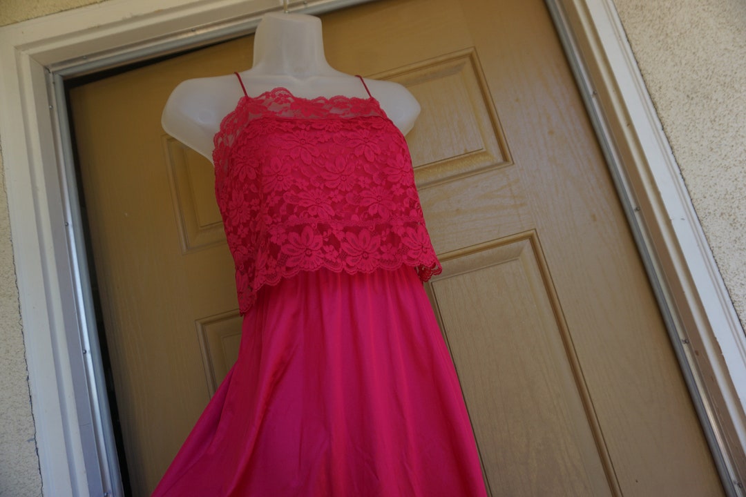 Vintage Pinkish Red DEENA Maxi Nightgown Small Caplet - Etsy