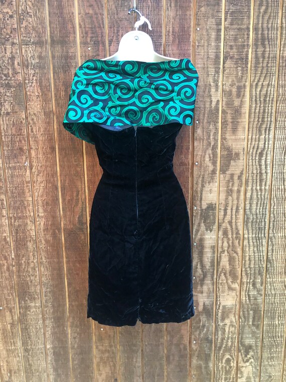 Vintage 1990s black velvet prom dress womens bold and… - Gem