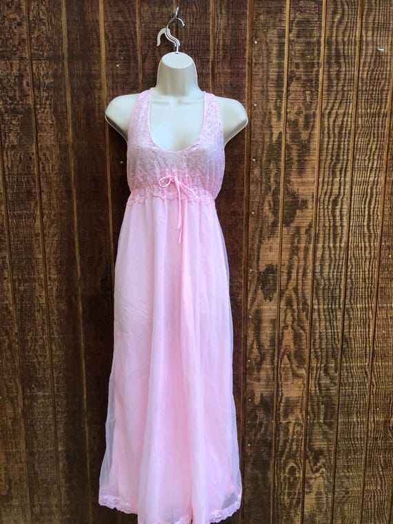 Vintage pastel pink long nightgown size Medium romant… - Gem