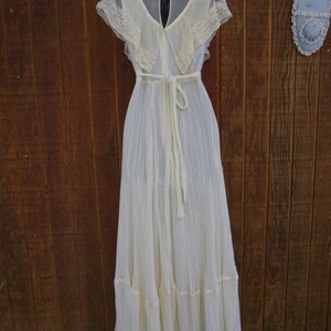 Roberta Bridal off White Wedding Gown Size 5/6 Small S Prairie Dress ...