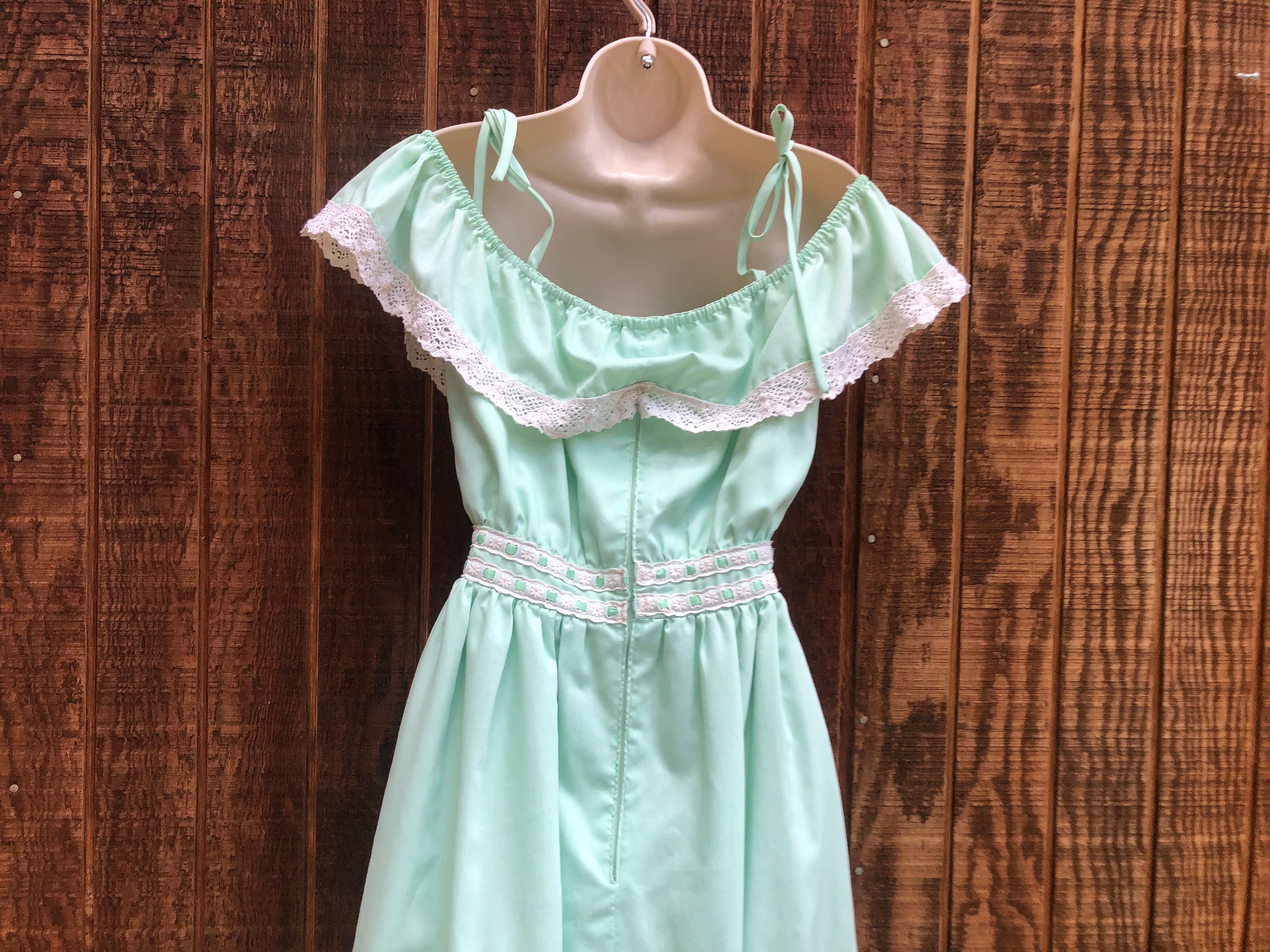 Off the Shoulder Pastel Green Prairie Dress Size 3 Small Lace Trim - Etsy