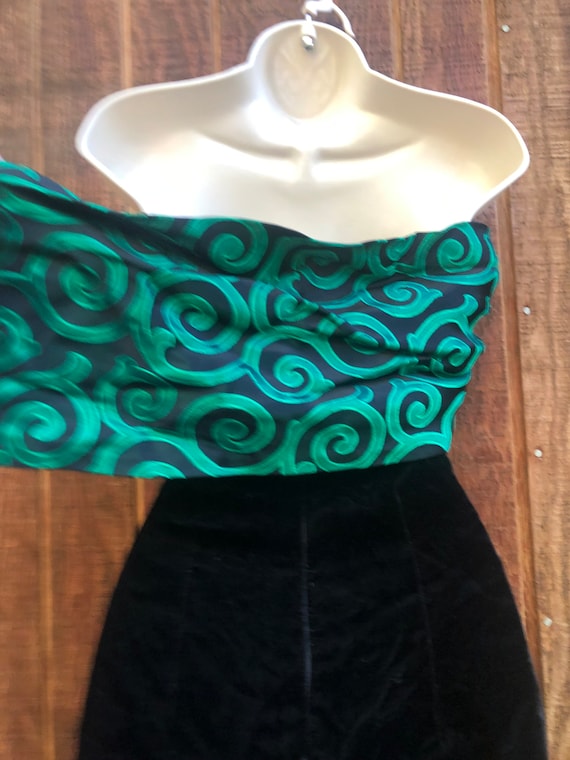 Vintage 1990s black velvet prom dress womens bold and… - Gem