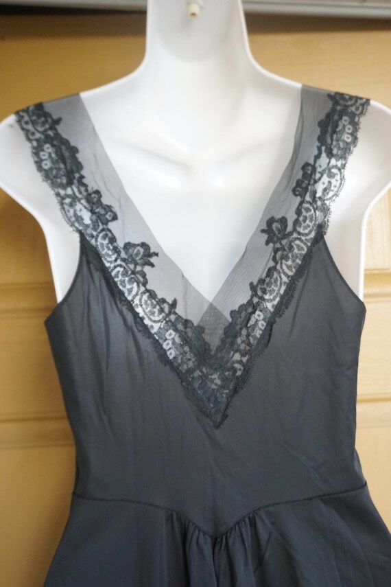Vintage Black Lace Sexy Maxi Nightgown Size 32 Fits M… Gem
