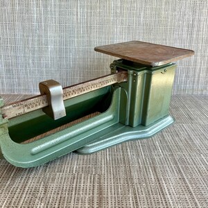 Vintage Metal Postal Scale, Triner Scale 1967, Model #AA-4, Green Scale ...