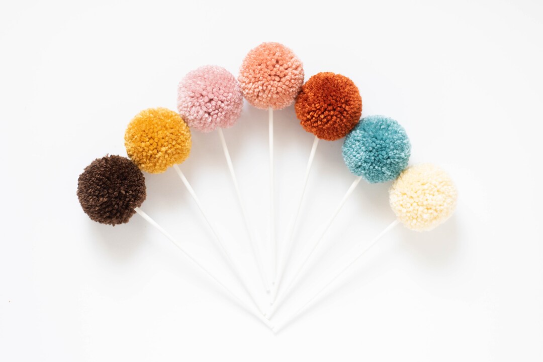 CUSTOM Pom Pom Cake Topper Picks in klein oder klein für ...