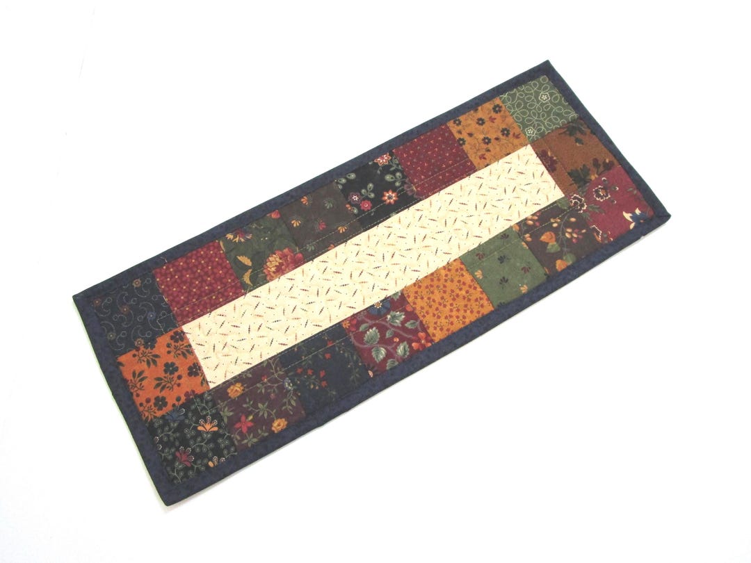 Scrappy Quilted Table Topper: Country End Table Mat (6 1/2 X 16 1/4 ...