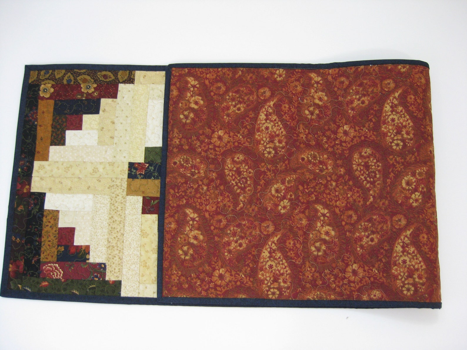 Log Cabin Quilted Table Runner Farmhouse Table Runner - Etsy