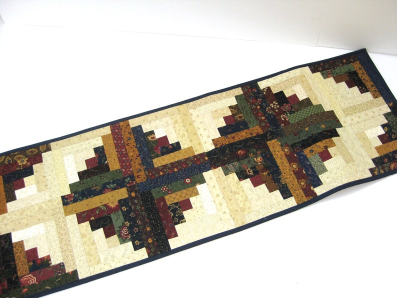 Log Cabin Quilted Table Runner Farmhouse Table Runner - Etsy