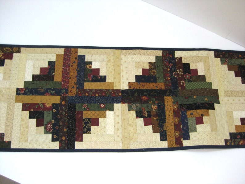 Log Cabin Quilted Table Runner Farmhouse Table Runner - Etsy