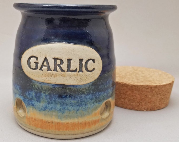 GARLIC KEEPER, Ceramic Garlic Holder, Garlic Lover Pot, Garlic ...