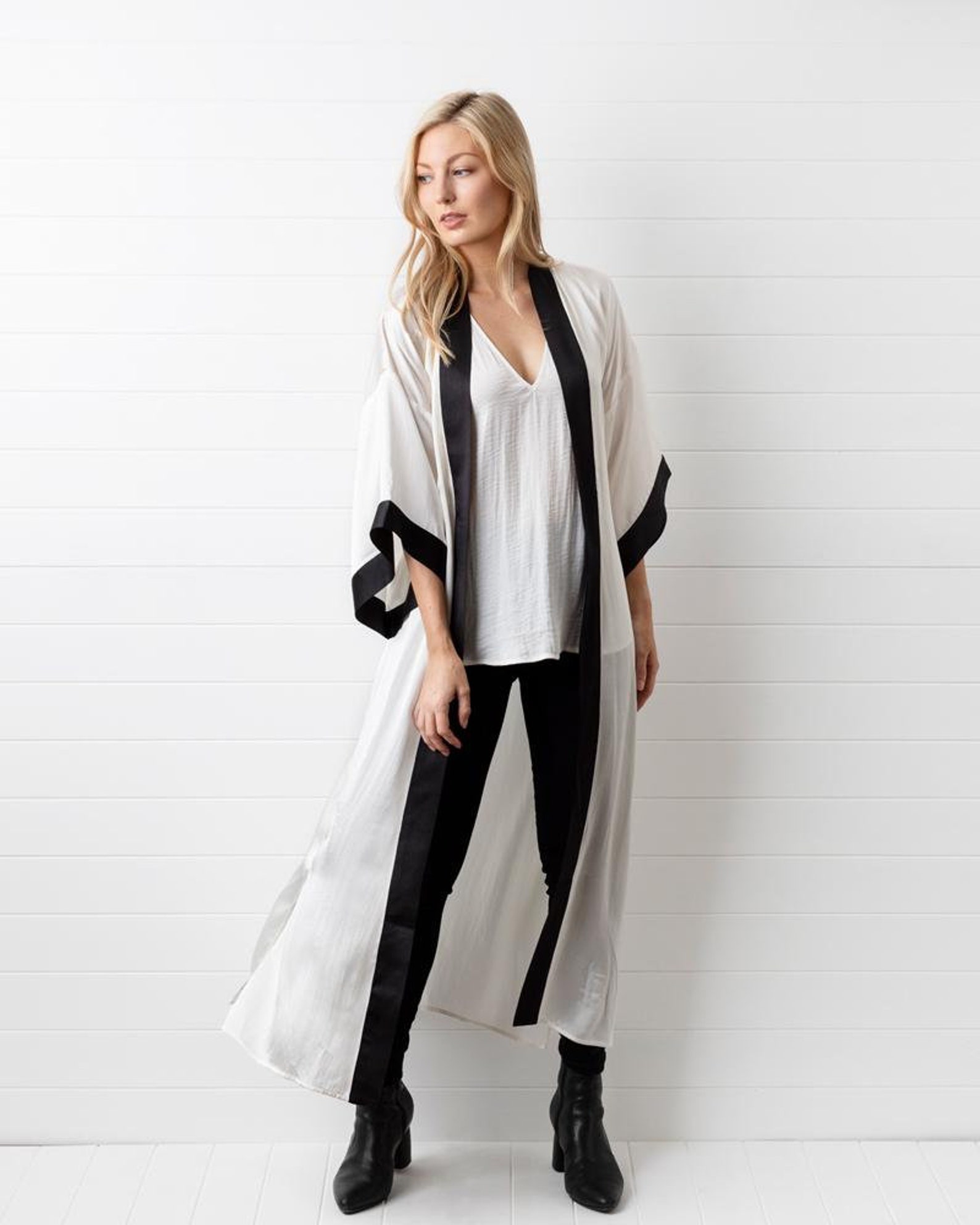 White Kimono Robe - Etsy