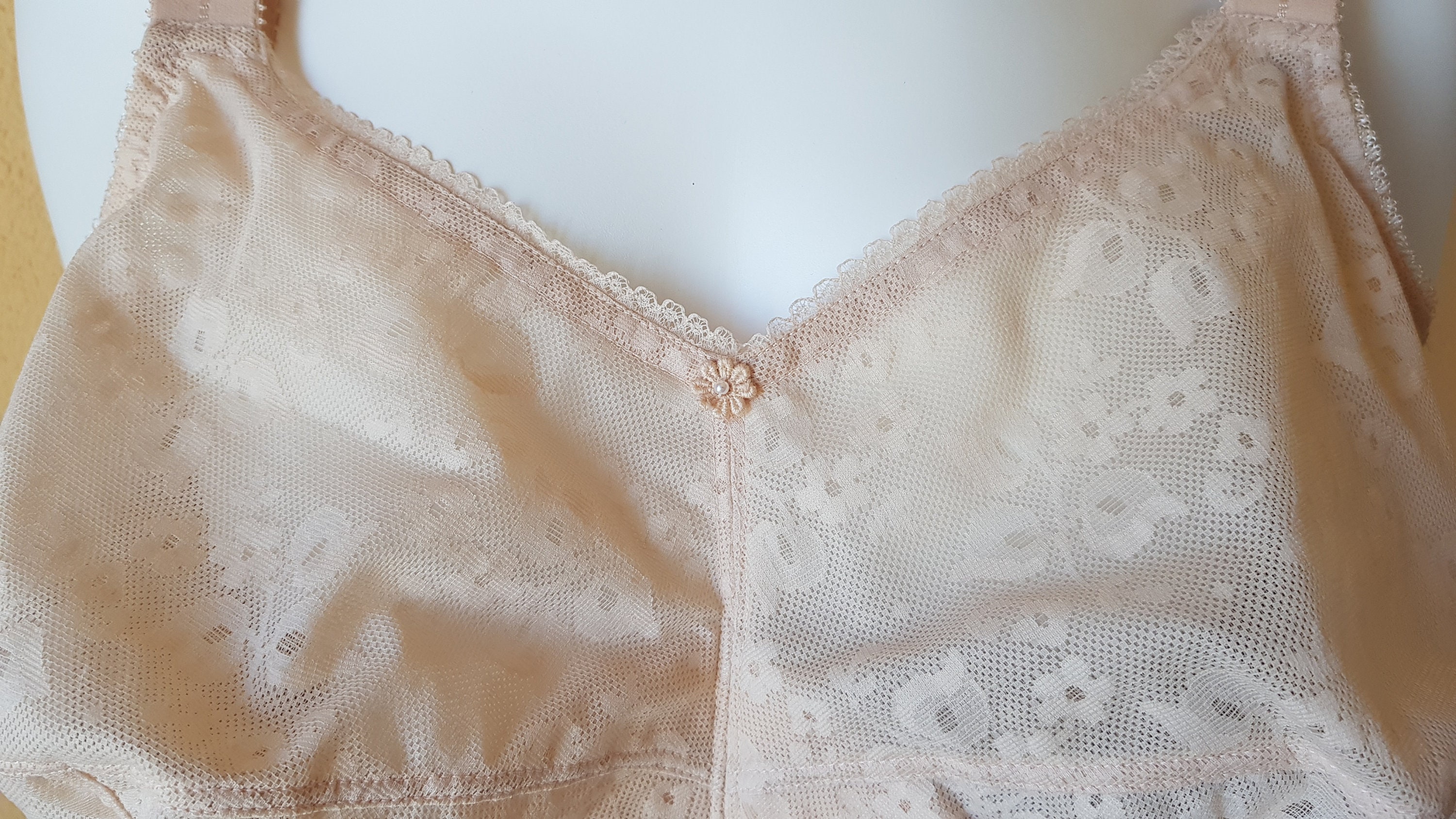 Vintage Bra by Prima Donna Beige Lace Full Coverage Bra Wire Free 42F ...
