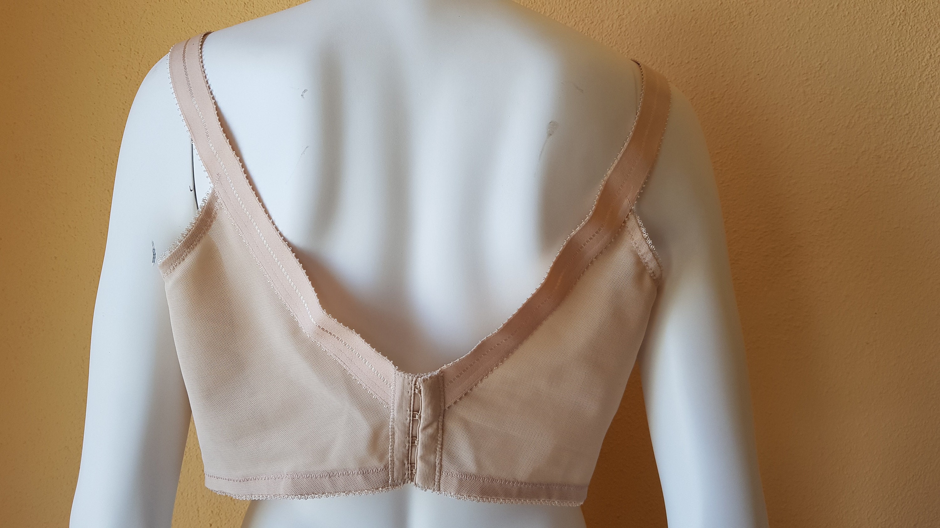 Vintage Bra by Prima Donna Beige Lace Full Coverage Bra Wire Free 42F ...