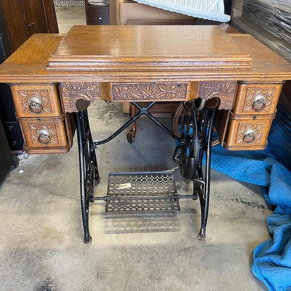 Treadle Sewing Machine - Etsy