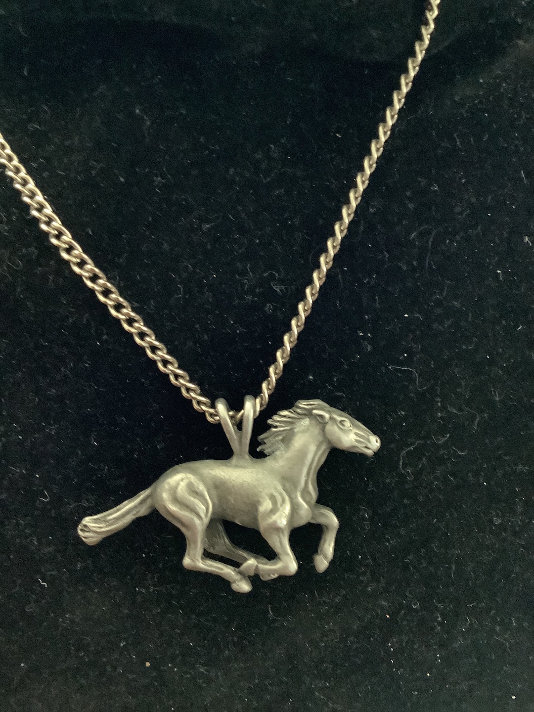 Vintage Pewter Race Horse Galloping 20 Inch Charm Necklace/horse Race ...
