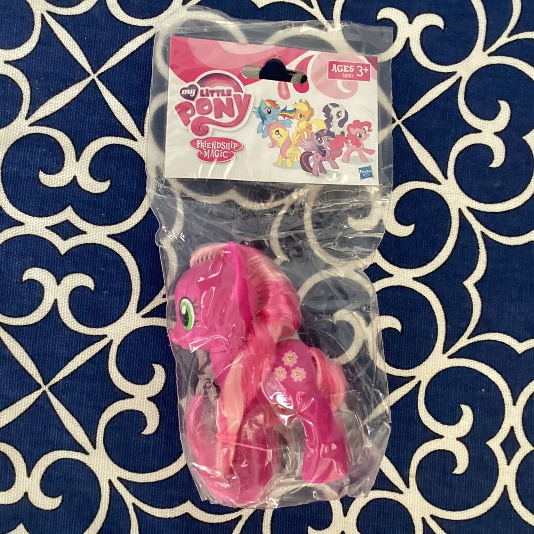 My Little Pony Pinkie Pie Pose-able Head, Brush-able Mane and Tail 3 In ...