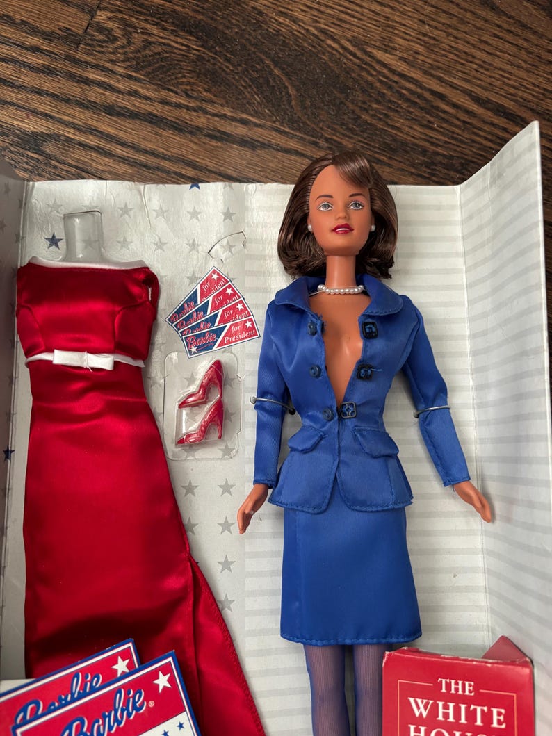 Mattel Barbie 2000 Barbie for President Doll White House Project ...