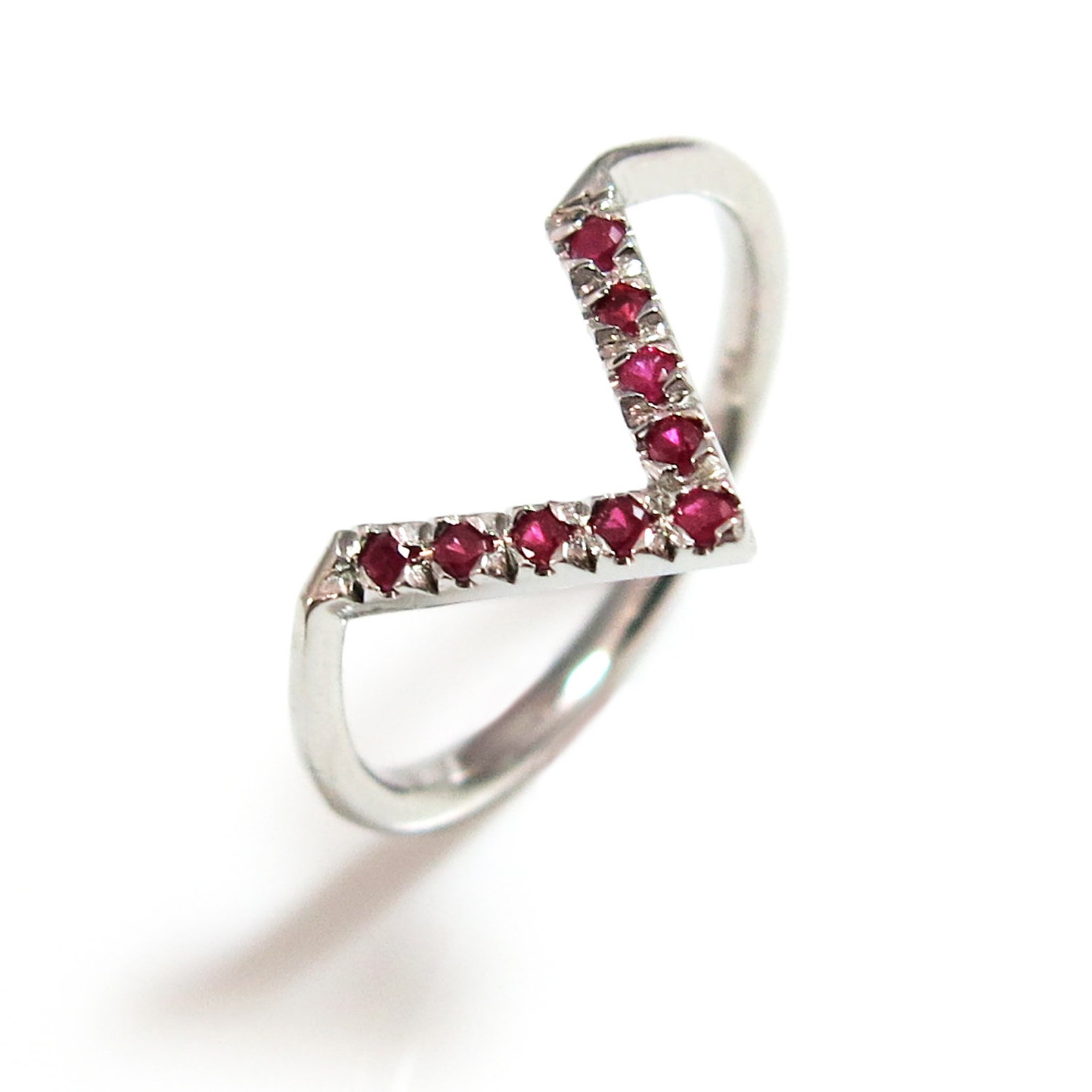 Gold V Ring Ruby Ring Chevron Ring Curved Band Unique - Etsy