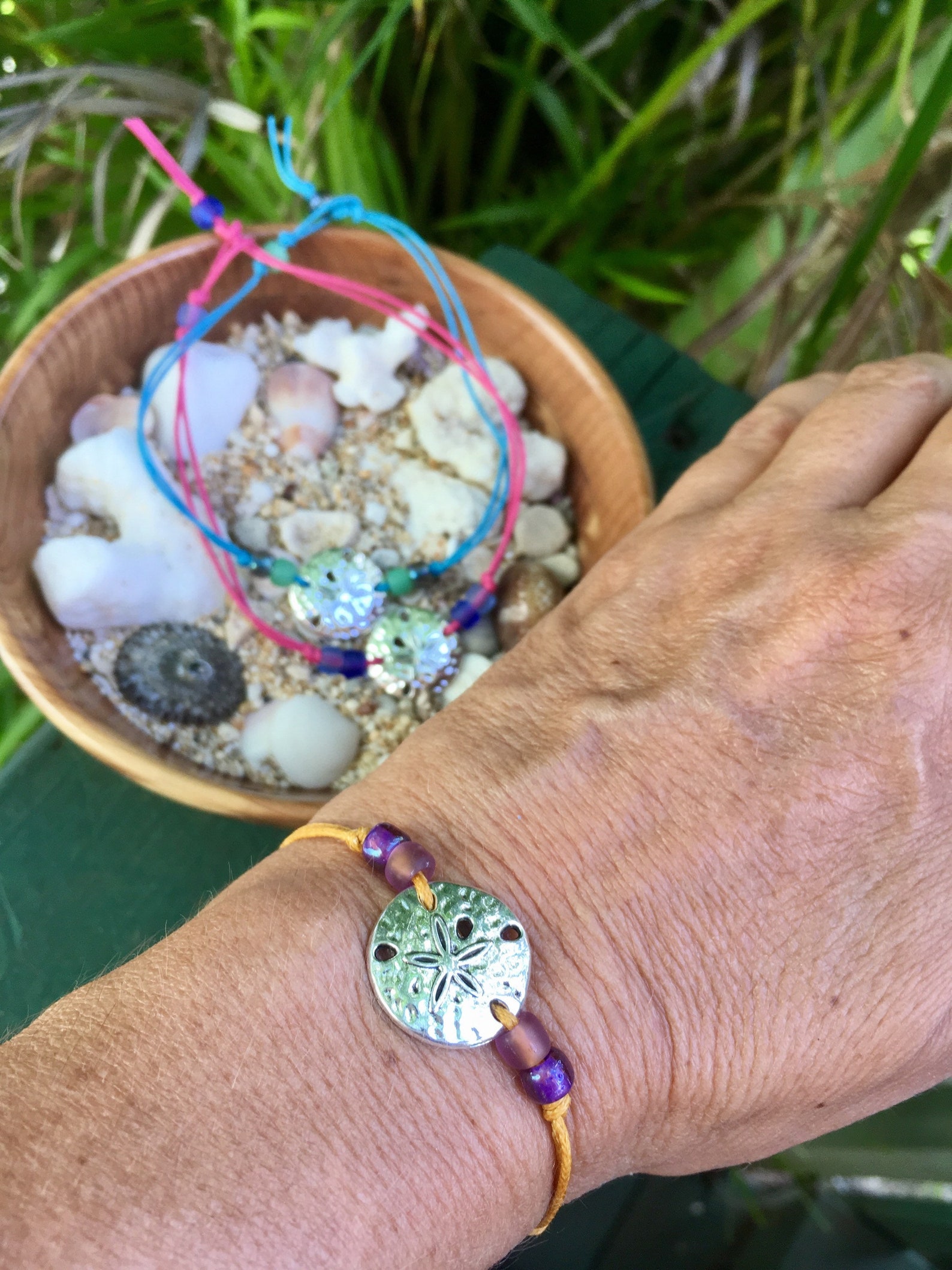 Sand Dollar Bracelet Friendship Bracelets Beachy Gift - Etsy
